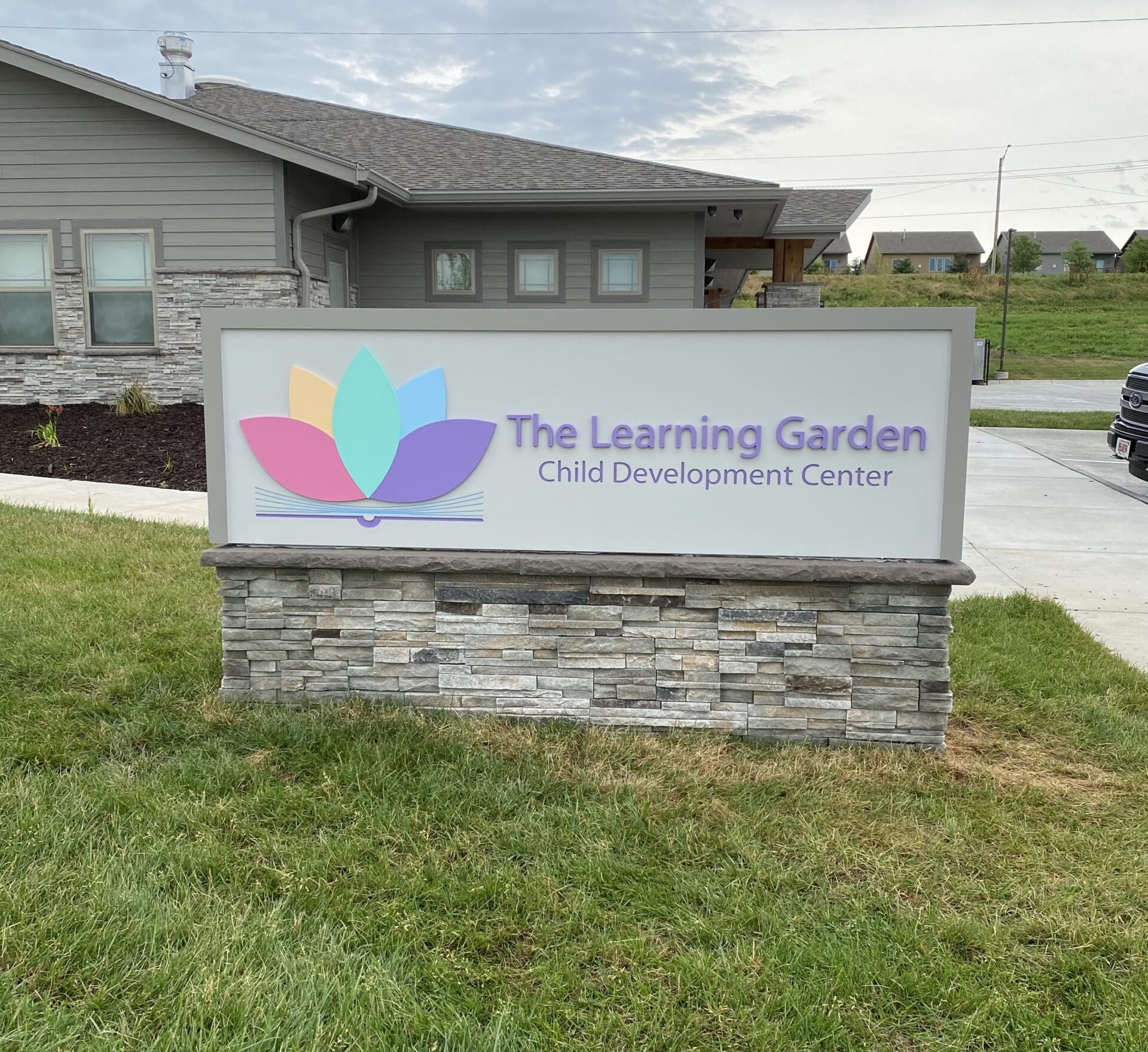 Custom Business Signs, Omaha, NE